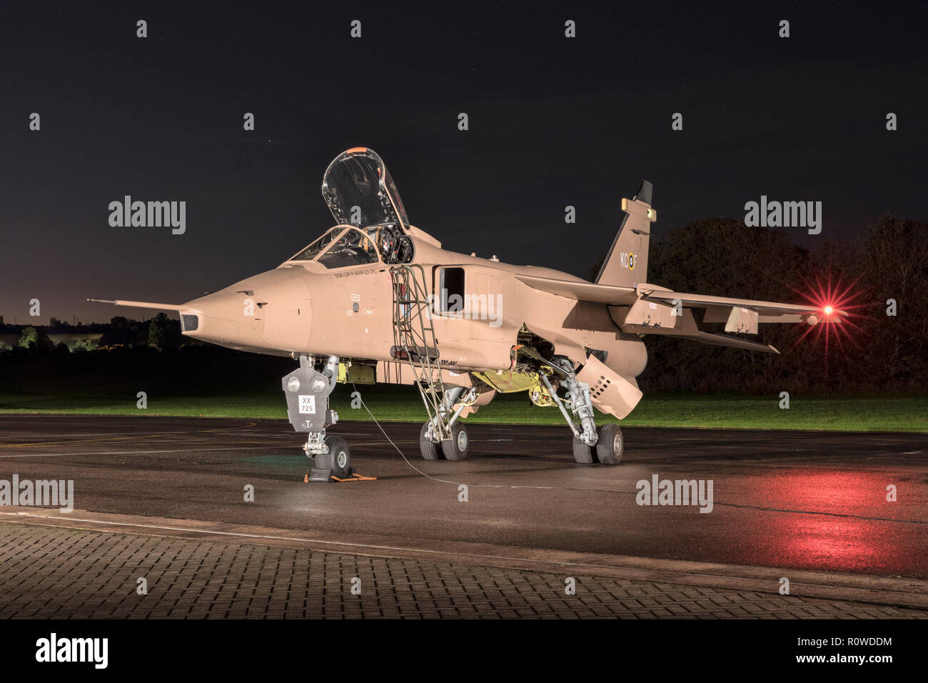Raf jaguar aircraft hi-res stock photography and images - Alamy