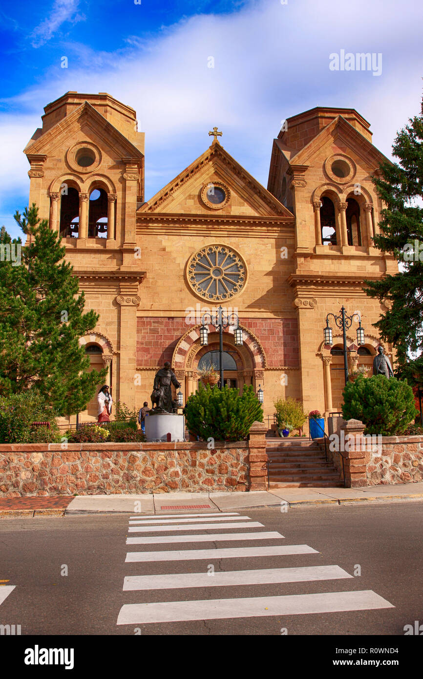 Santa fe cathedral hi-res stock photography and images - Alamy