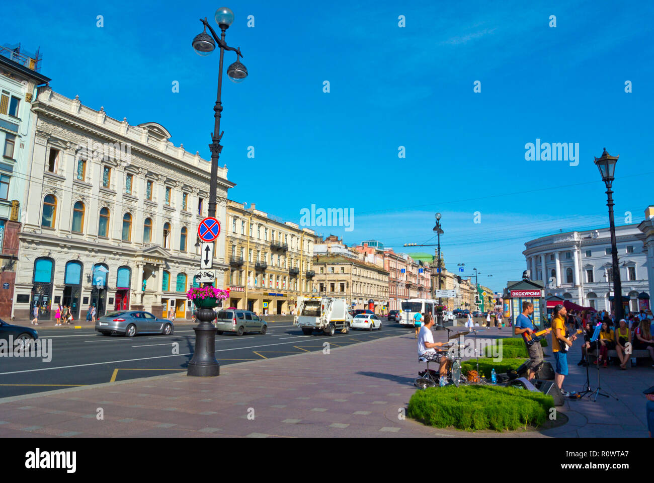 Prospekt nevski hi-res stock photography and images - Alamy