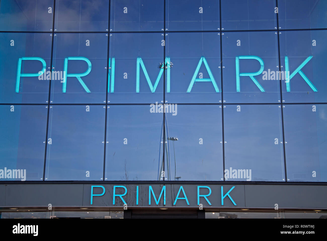 Primark signage hi-res stock photography and images - Alamy
