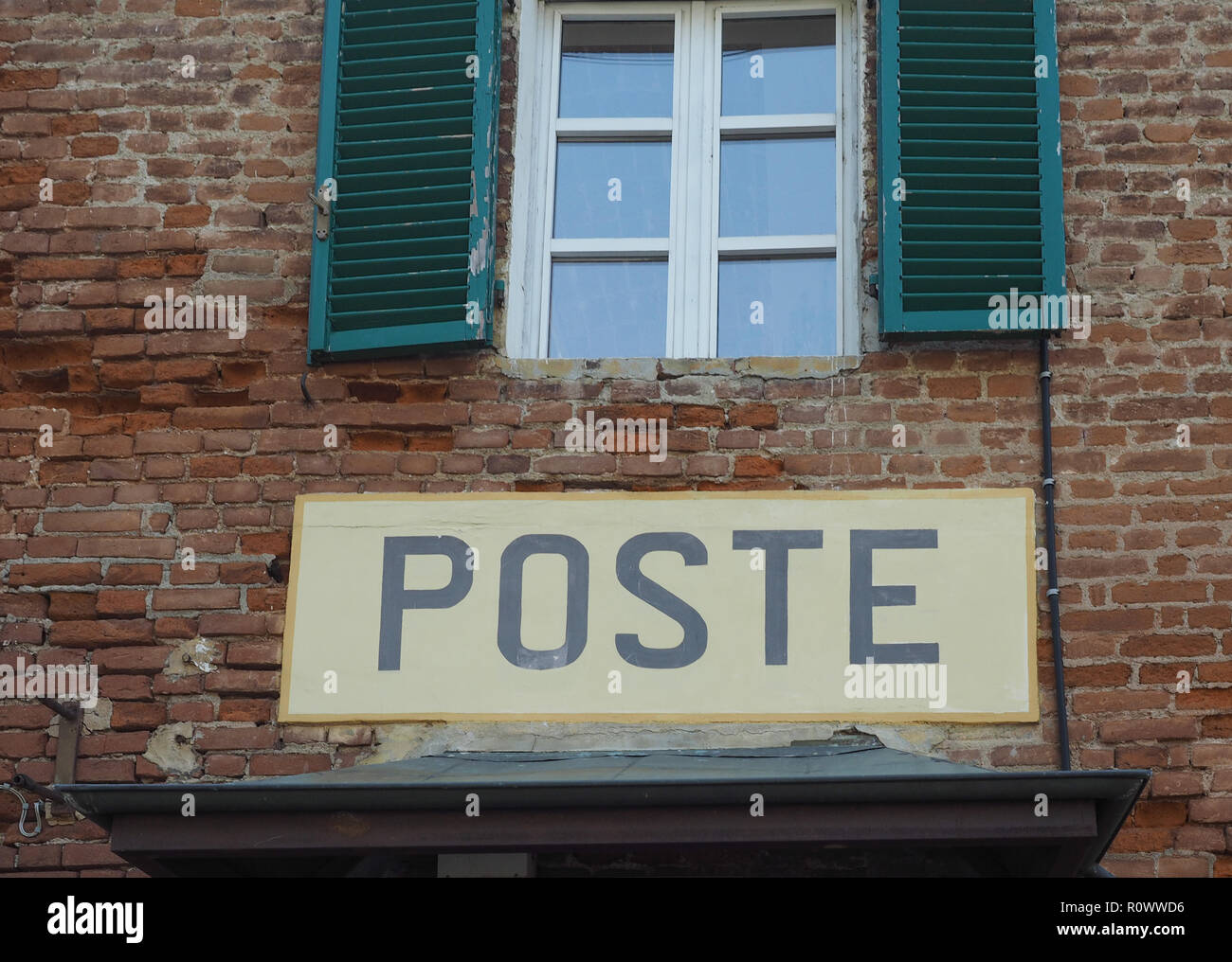 Vintage poste hi-res stock photography and images - Alamy