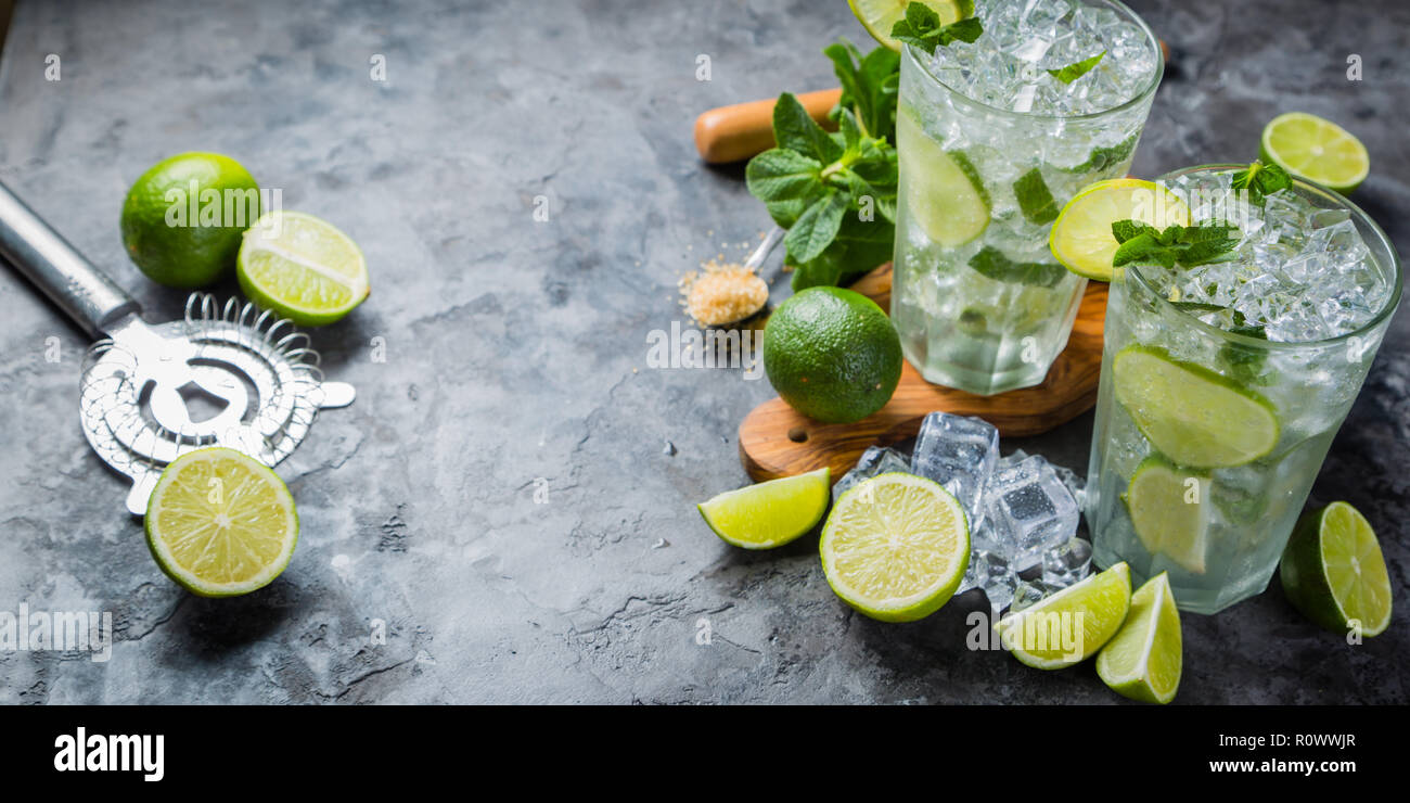 Mojito cocktail and ingredients Stock Photo - Alamy