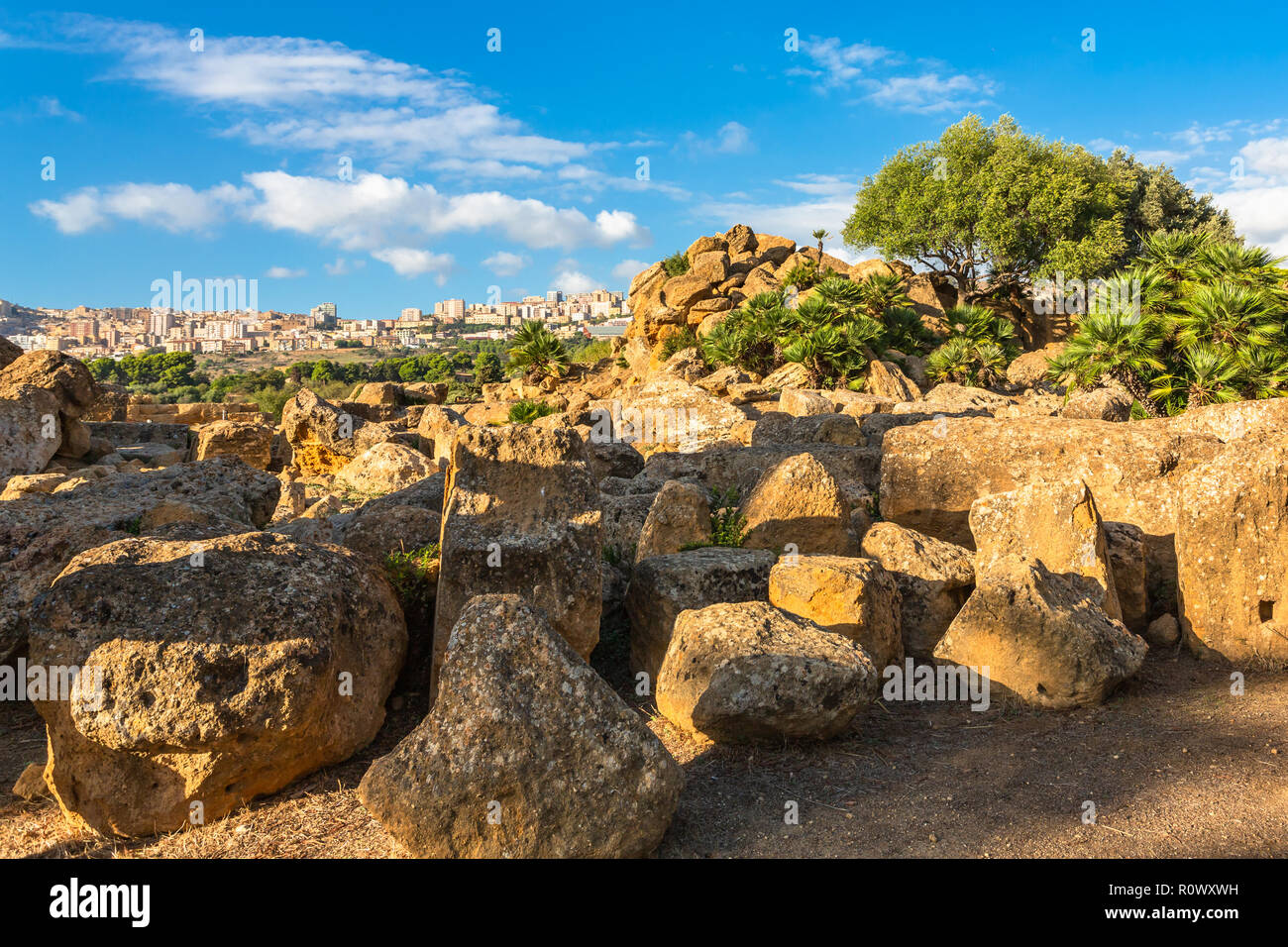 Valley of the Temples (Valle dei Templi) - valley of an ancient Greek ...