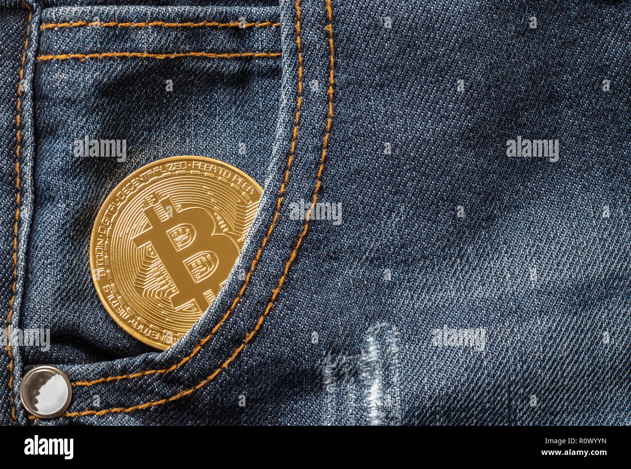 Denim pocket coins hi-res stock photography and images - Alamy