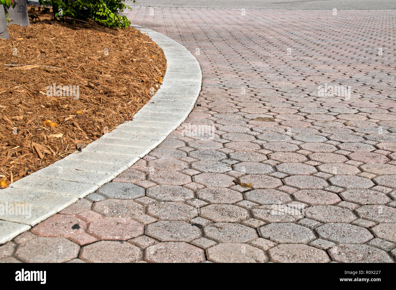 Octagon pavers hi-res stock photography and images - Alamy