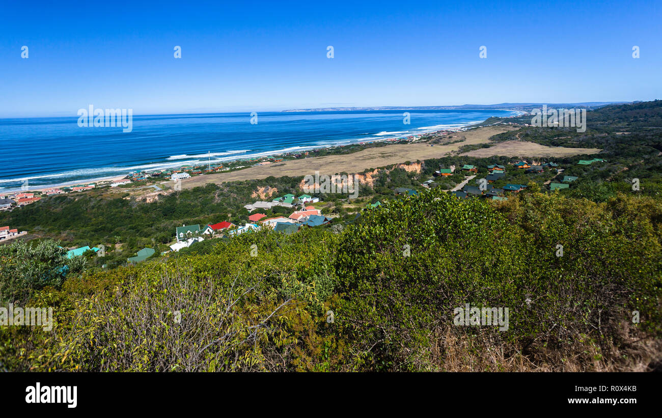 Mossel Bay holiday town along ocean coastline overlooking scenic ...