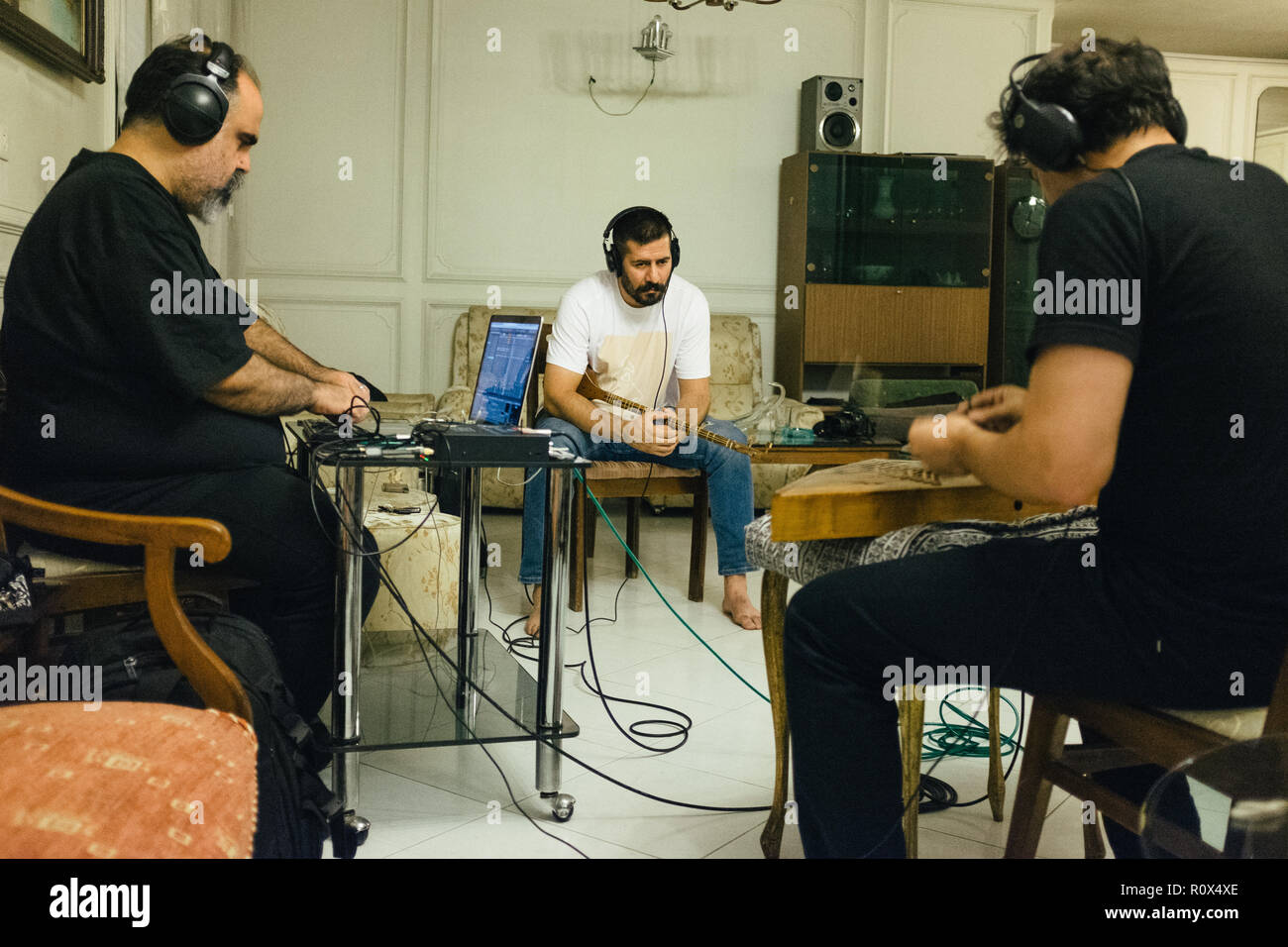 Sote musician hi-res stock photography and images - Alamy