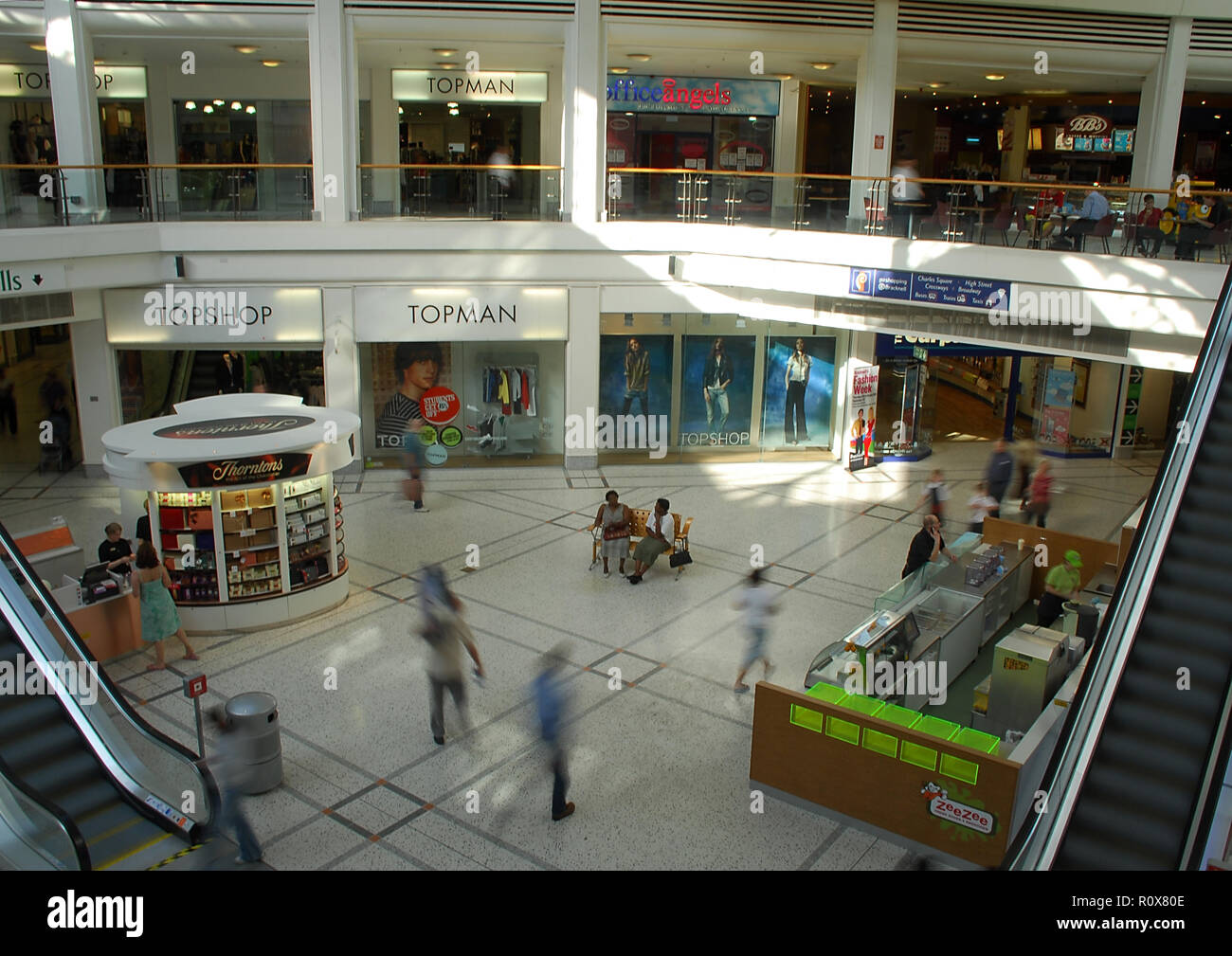 Bracknell, England - September 07 2007: Princess Square shopping centre ...