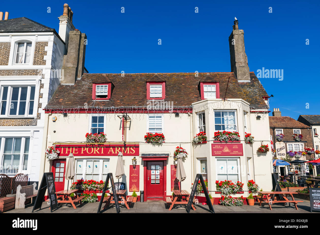 The port arms hi-res stock photography and images - Alamy