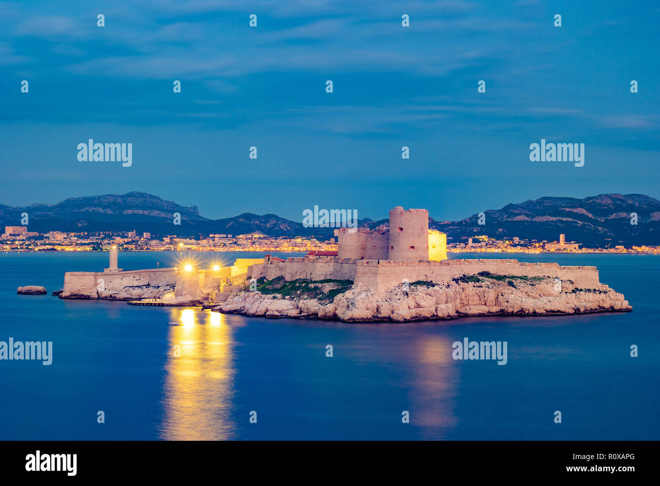 Chateau d'if marseille hi-res stock photography and images - Alamy