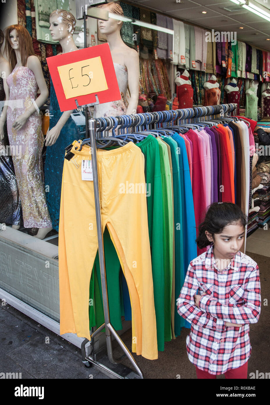 Southall broadway london asian shop hi-res stock photography and images ...