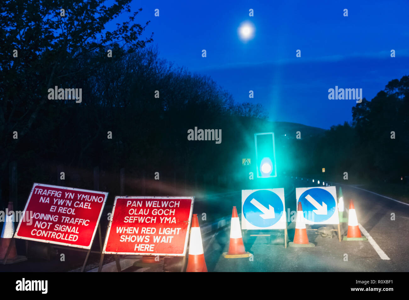 Wales, Gwynedd, Snowdonia National Park, Dual Language Roadworks Sign ...