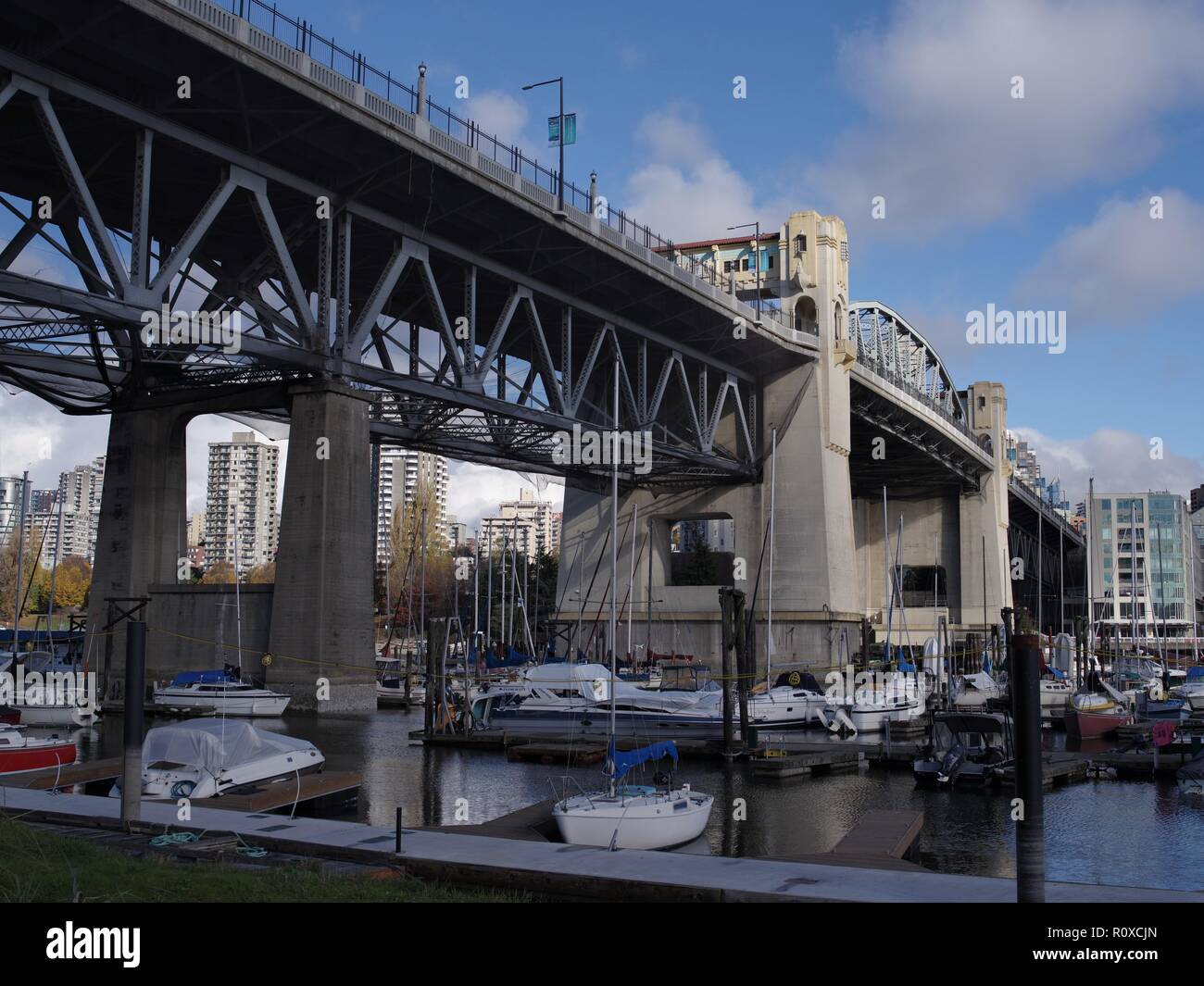 Pratt truss bridge hi-res stock photography and images - Alamy