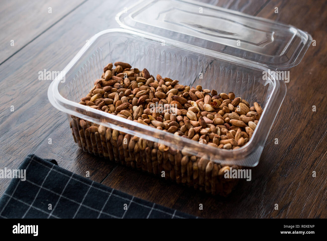 Organic Pistachio Nuts Without Shell in Plastic Box Container / Box ...