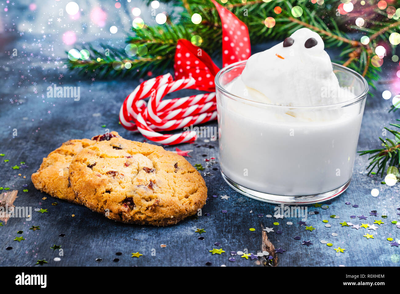 Eggnog and cookies for Santa Stock Photo - Alamy