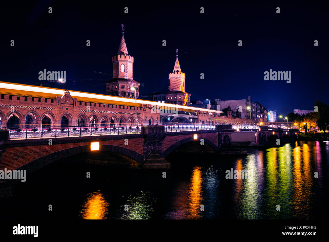 Oberbaumbruecke hi-res stock photography and images - Alamy
