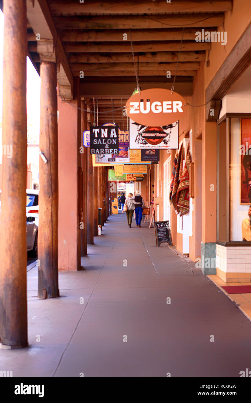 Store signs hi-res stock photography and images - Alamy