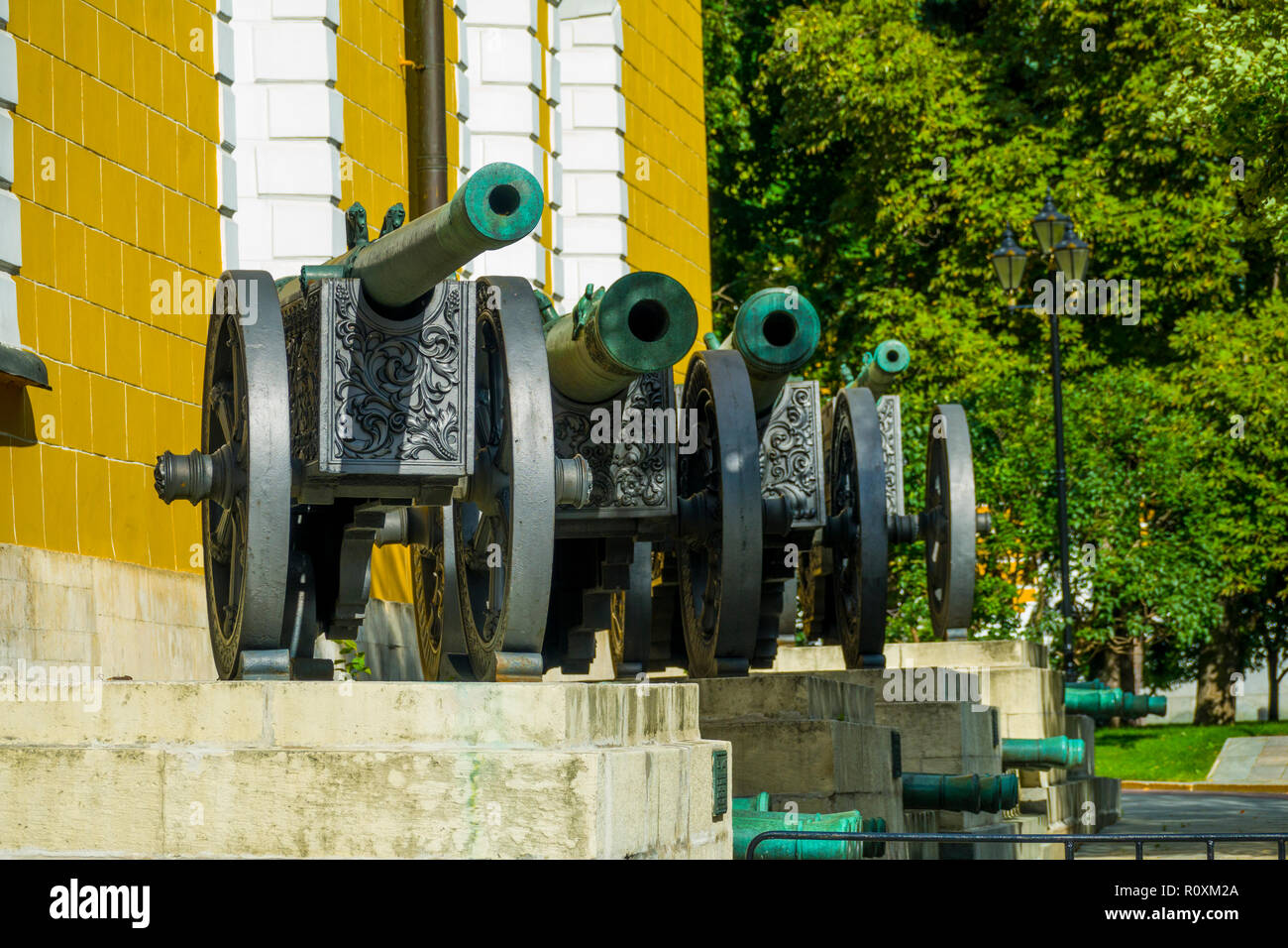 Russian canon hi-res stock photography and images - Alamy