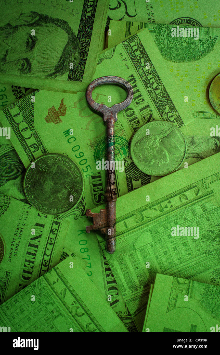 Old antique skeleton key to wealth and finances Stock Photo - Alamy