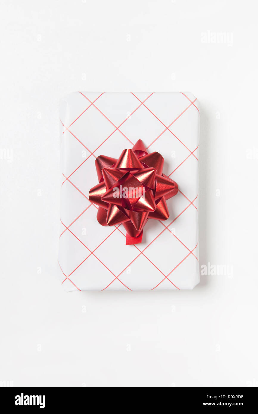Amazing white red gift box whit ribbon star on white background. Flat ...