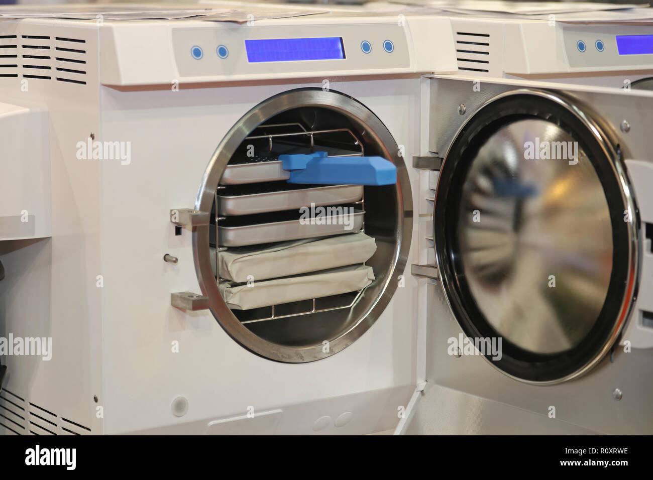 Modern Front Loading Autoclave Sterilization Unit With Pressure Chamber ...