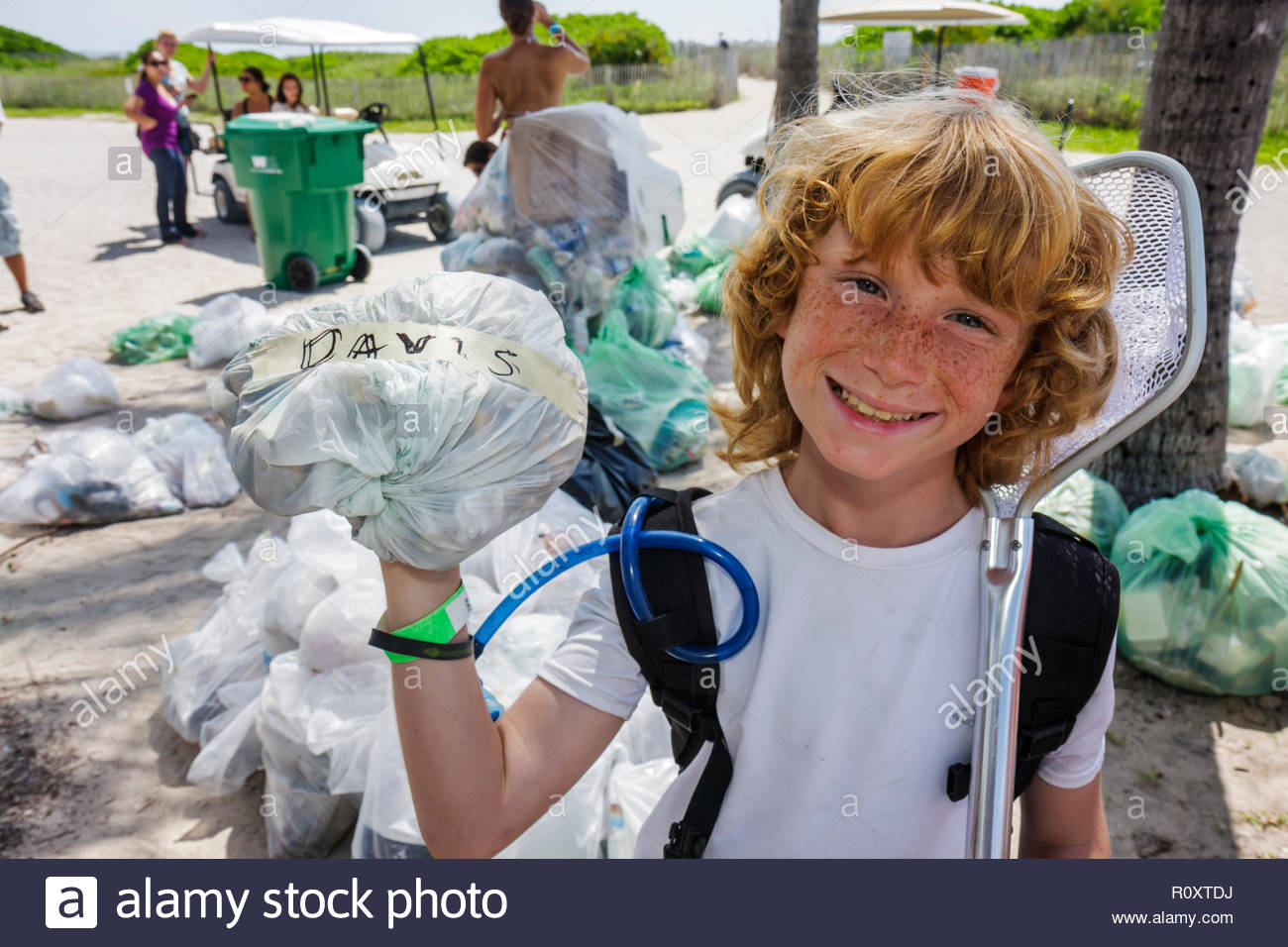 Beach Clean Up Kids High Resolution Stock Photography and Images - Alamy