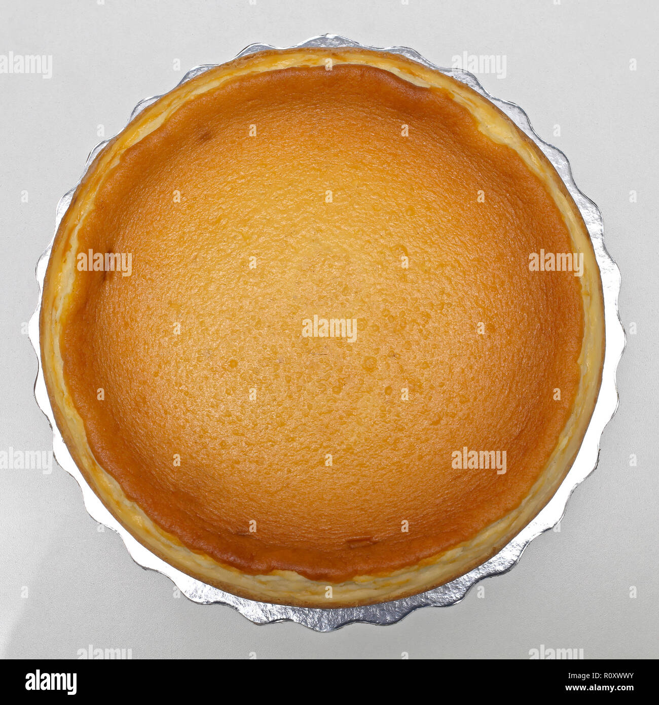 Whole Round Cheesecake Pie Top View Stock Photo - Alamy