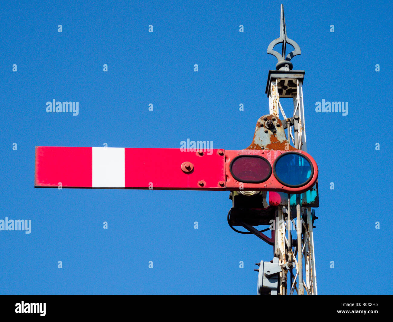 Railway semaphore signals hi-res stock photography and images - Alamy