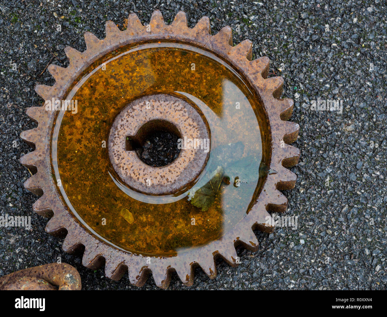 Old rusty cog wheel Stock Photo - Alamy