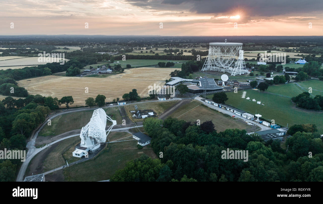 Jodrell bank sunset hi-res stock photography and images - Alamy