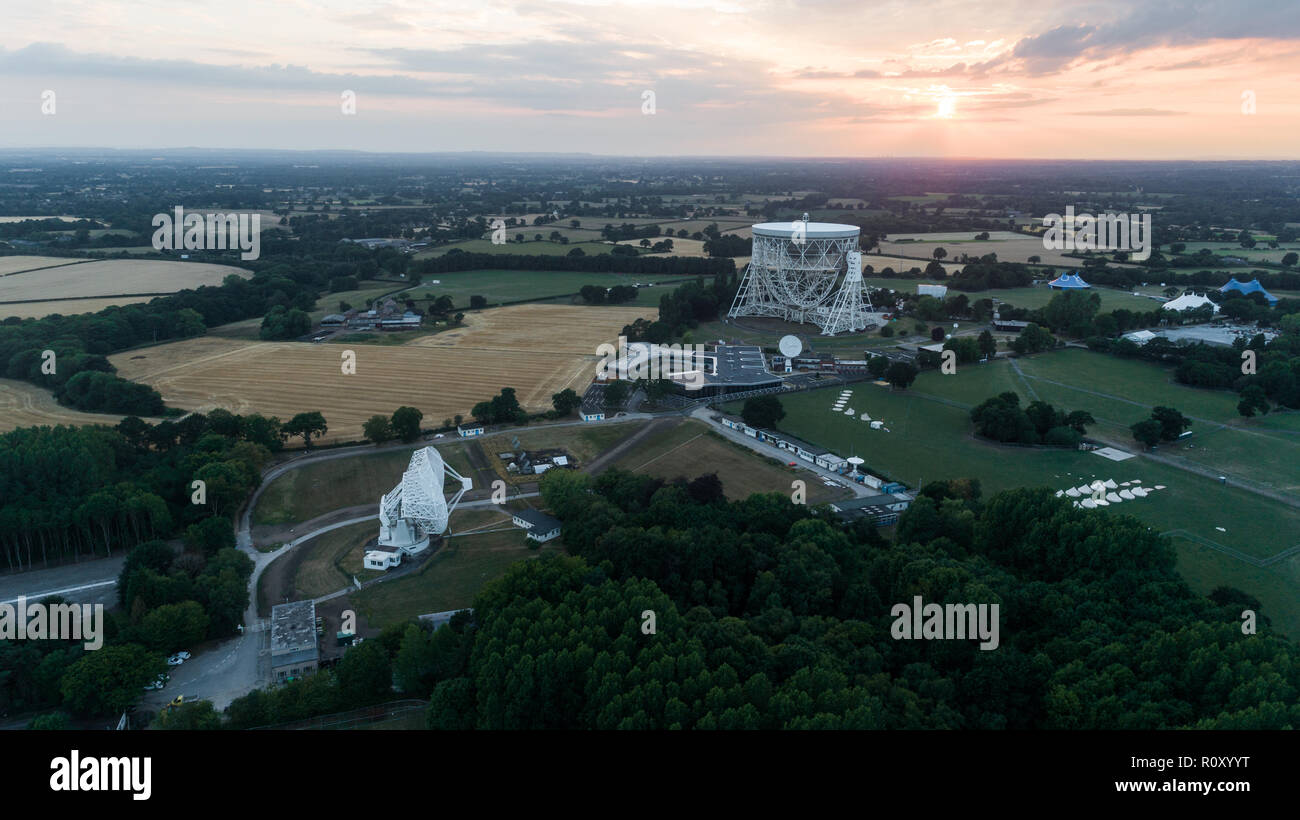 Jodrell bank sunset hi-res stock photography and images - Alamy
