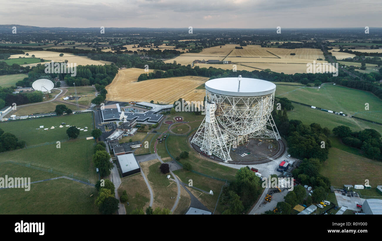 Jodrell bank sunset hi-res stock photography and images - Alamy