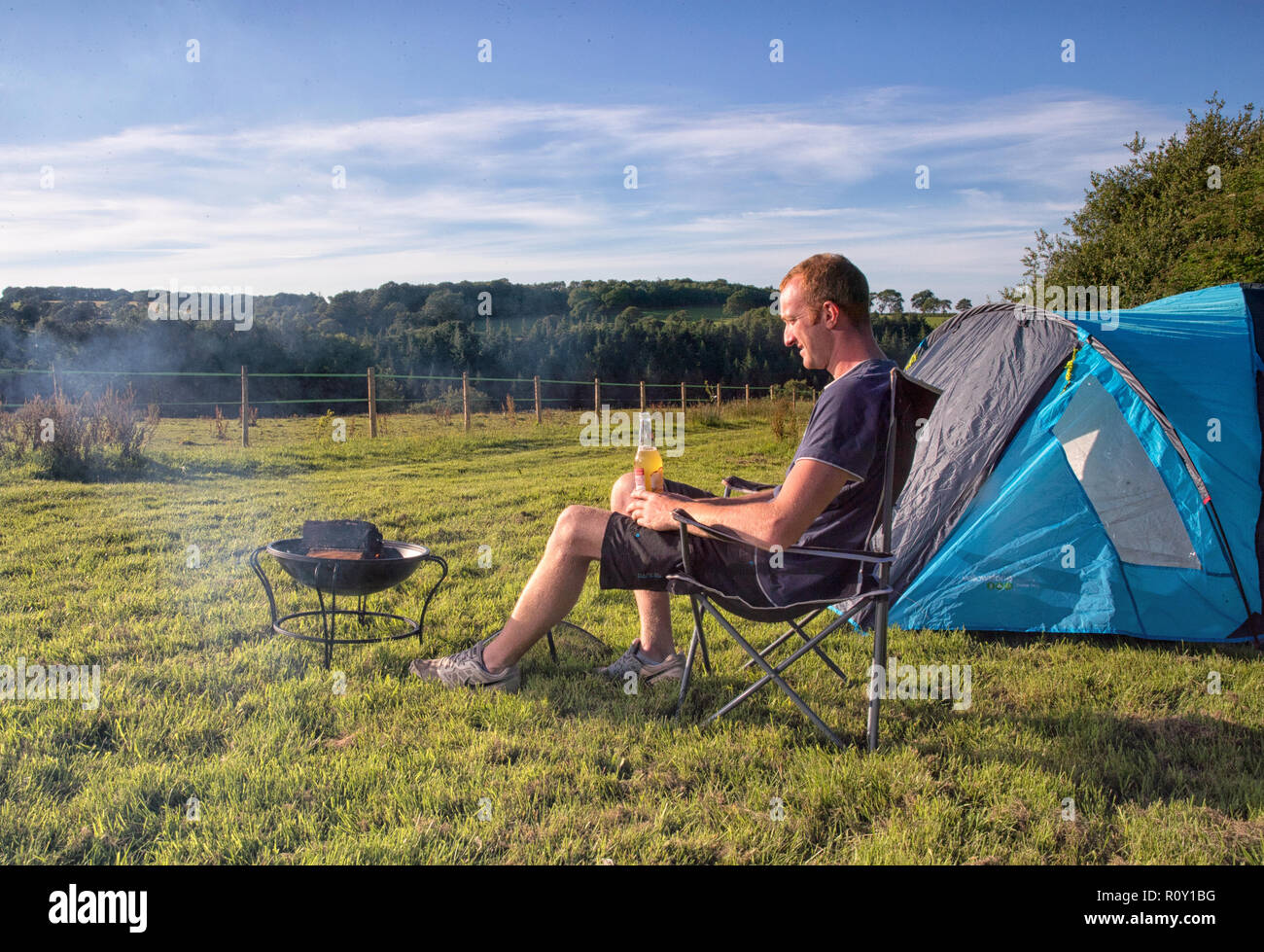 Cold fire pit hi-res stock photography and images - Alamy