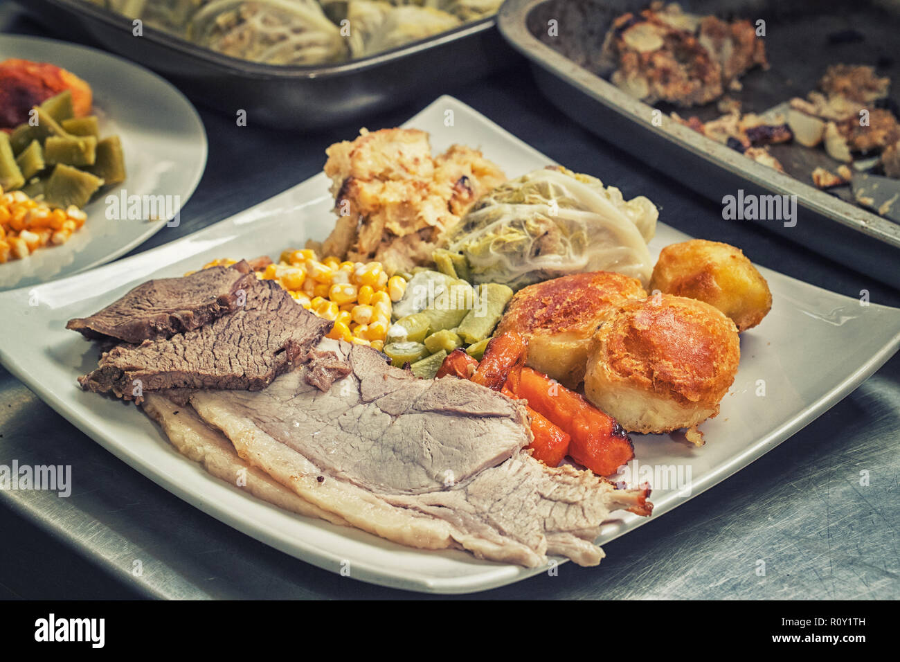 Sunday roast england hi-res stock photography and images - Alamy