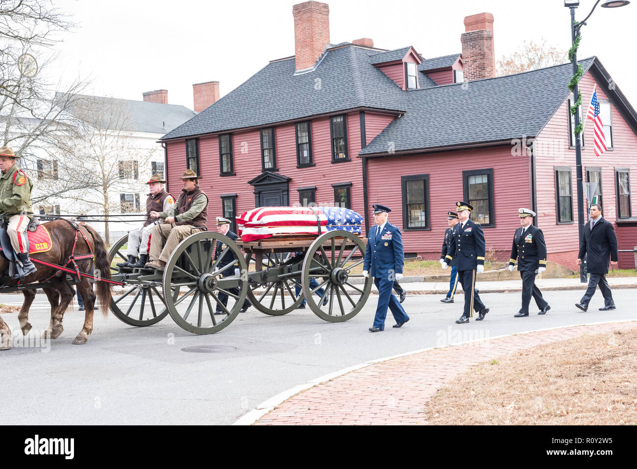 Military funeral procession at the Holy Family Parish in Concord, Mass ...