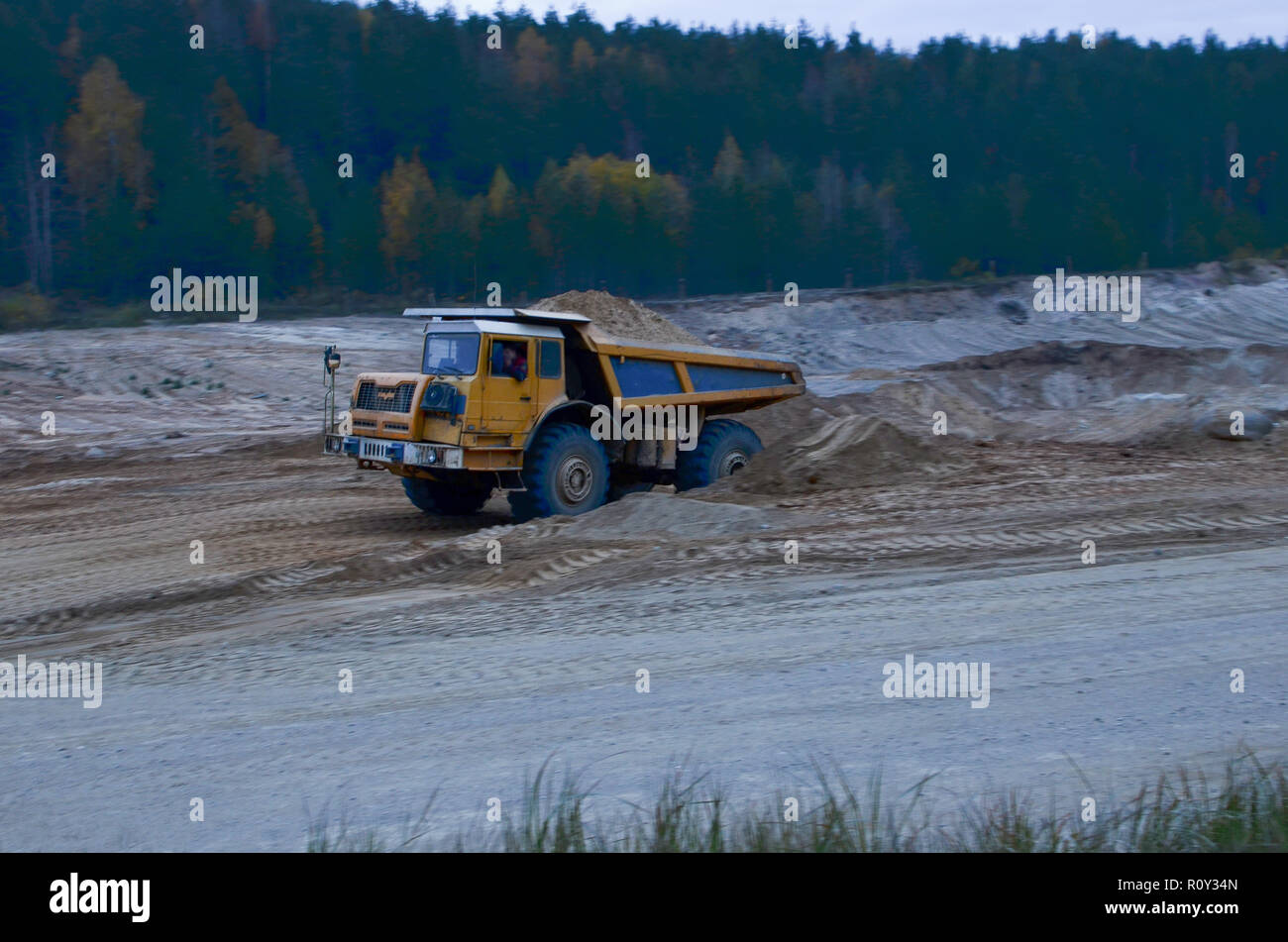 Big dumper hi-res stock photography and images - Alamy