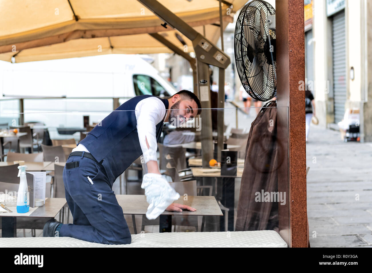Male cleaner uniform hi-res stock photography and images - Alamy