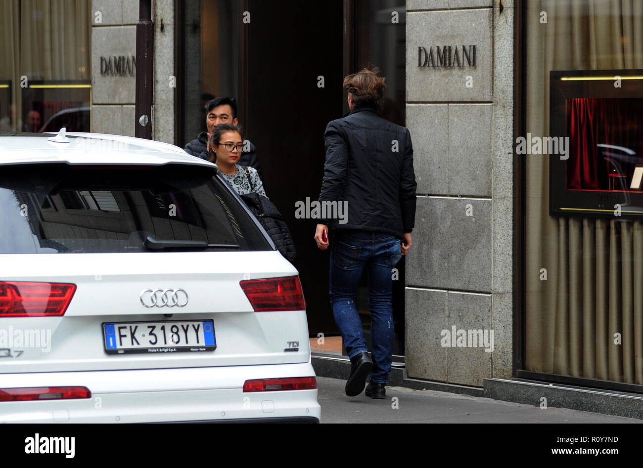 Milan, Riccardo Montolivo goes to Damiani to buy a present to his wife ...