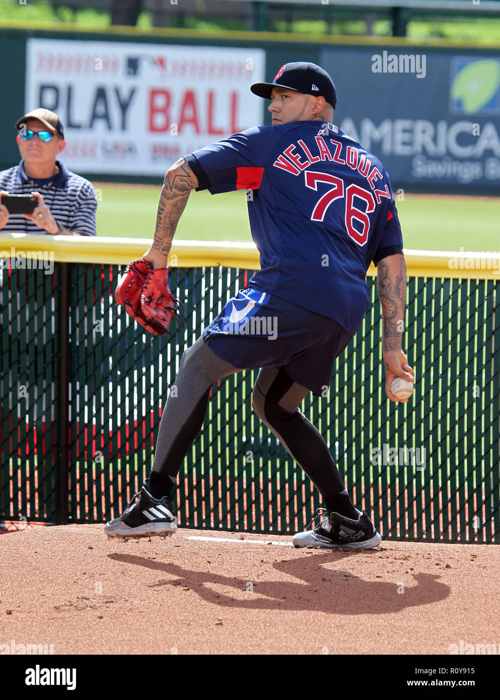 November 4, 2018 - Boston Red Sox Hector VelÃ¡zquez during a warm up ...