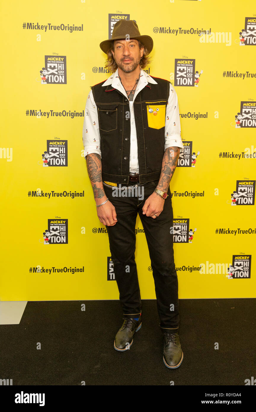 New York, USA - November 7, 2018: Brian Anderson wearing Rag and Bone ...