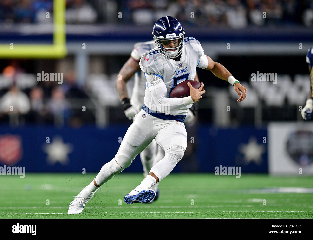 November 05, 2018:.Tennessee Titans quarterback Marcus Mariota (8 ...