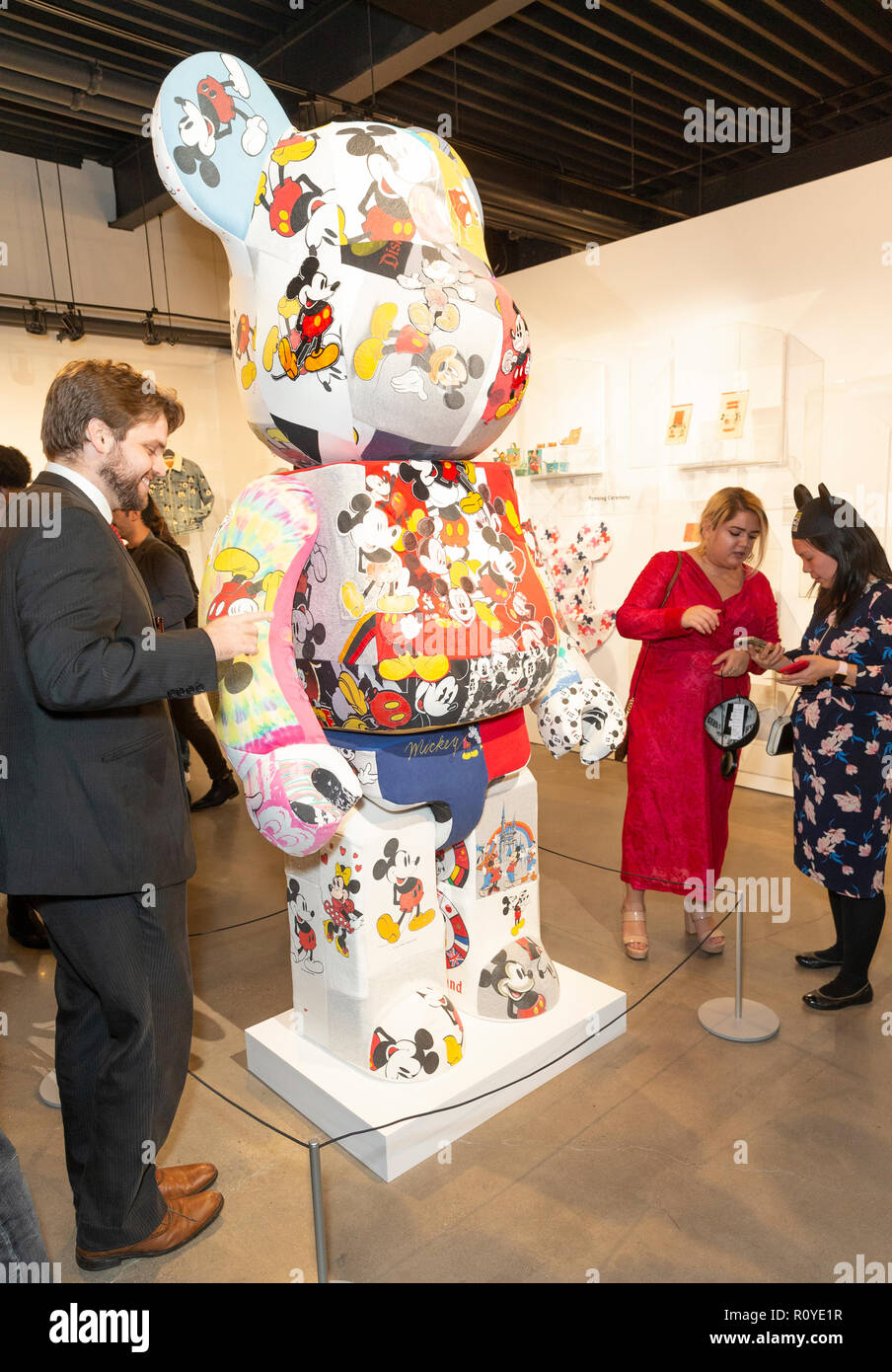 Atmosphere mickey mouse hi-res stock photography and images - Alamy