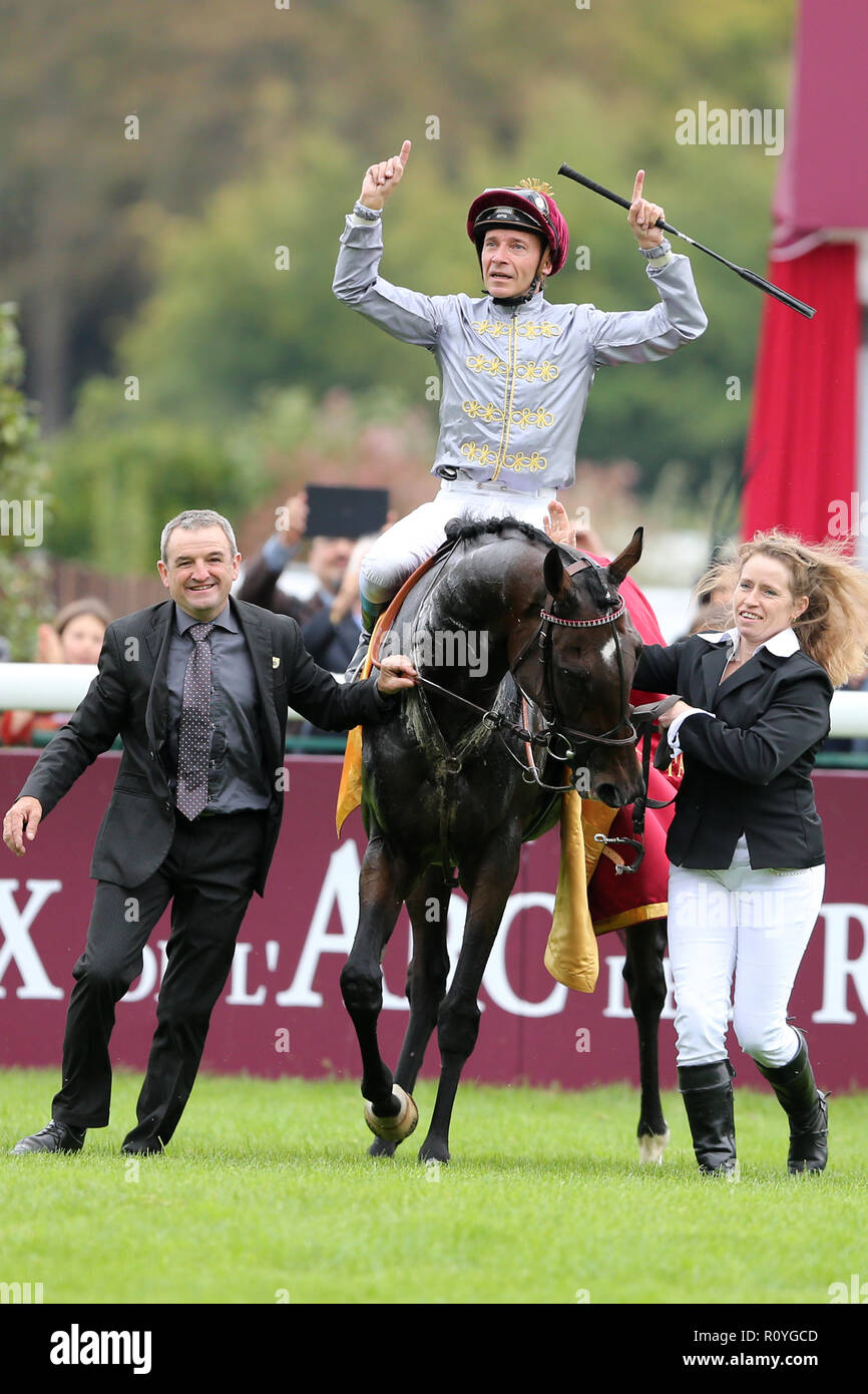 France. 5th Oct, 2014. Thierry Jarnet riding Treve seen celebrating ...
