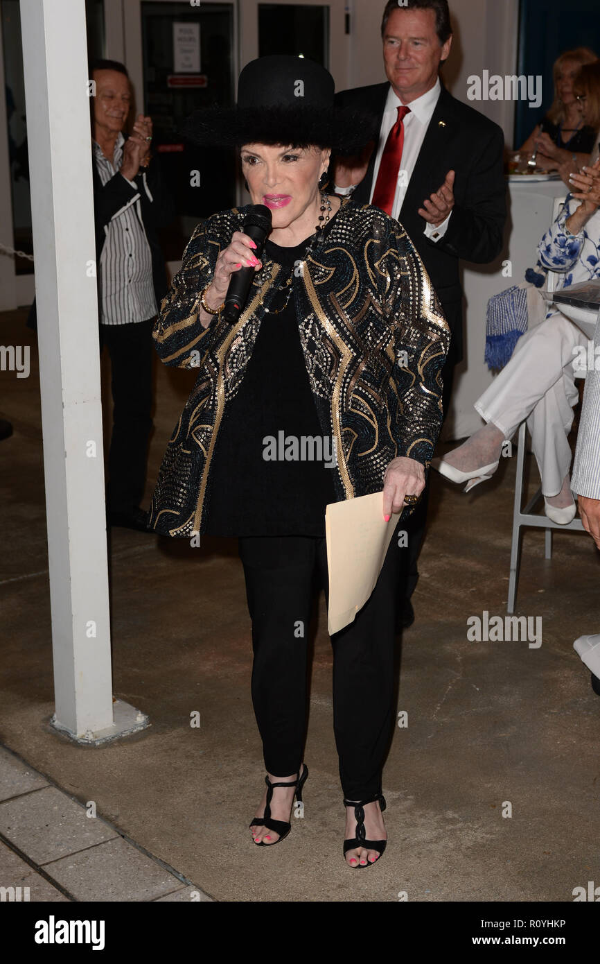 Connie francis beach hi-res stock photography and images - Alamy