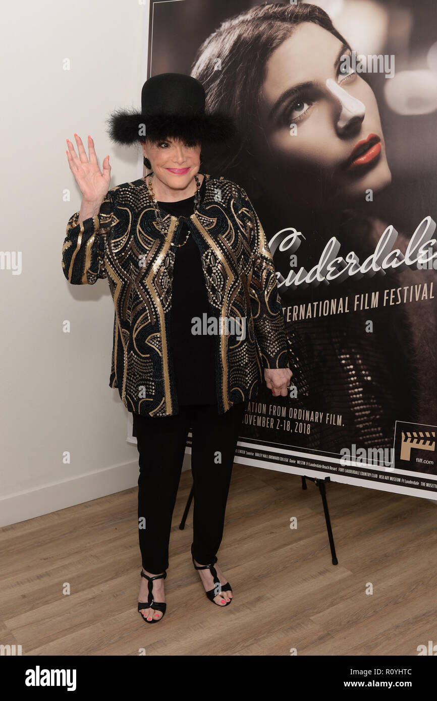 Connie francis beach hi-res stock photography and images - Alamy