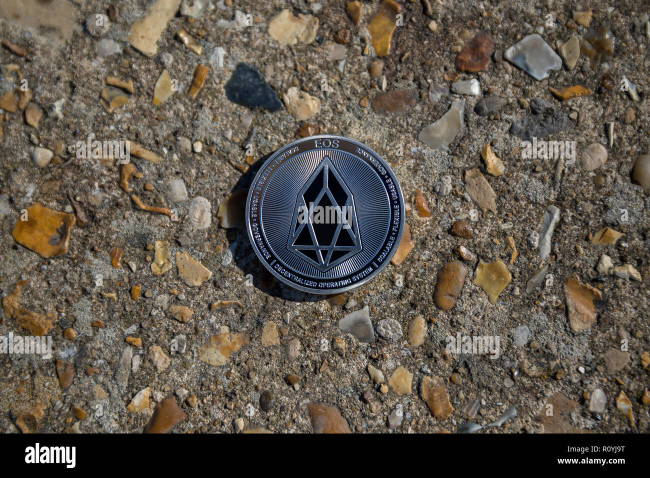 Coin on ground hi-res stock photography and images - Alamy