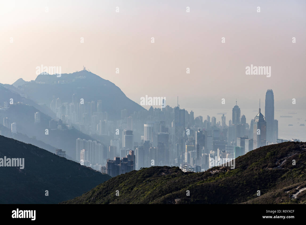 Hong Kong Trail Section 5, across Jardines Lookout and Mount Butler on ...