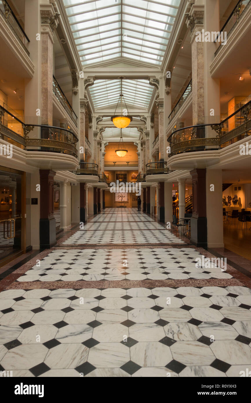 Smithsonian National Portrait Gallery Washington DC Stock Photo - Alamy