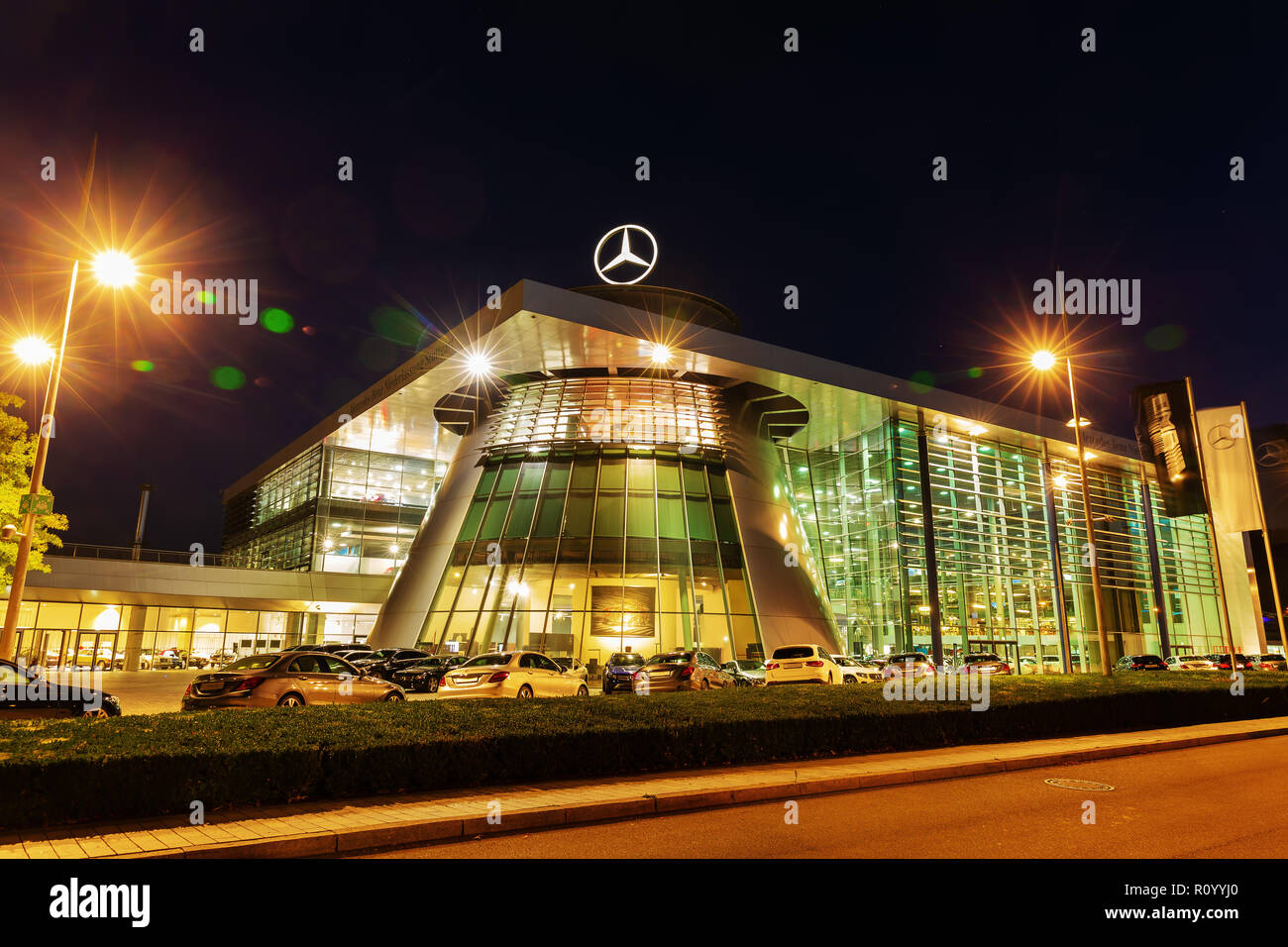 Mercedes logo construction hi-res stock photography and images - Alamy