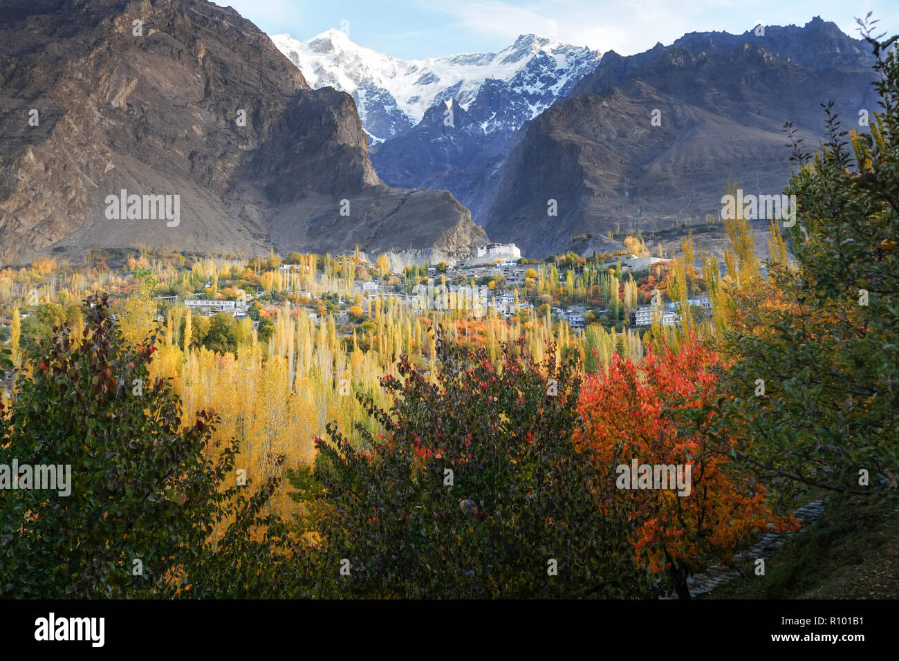 Hunza city hi-res stock photography and images - Alamy